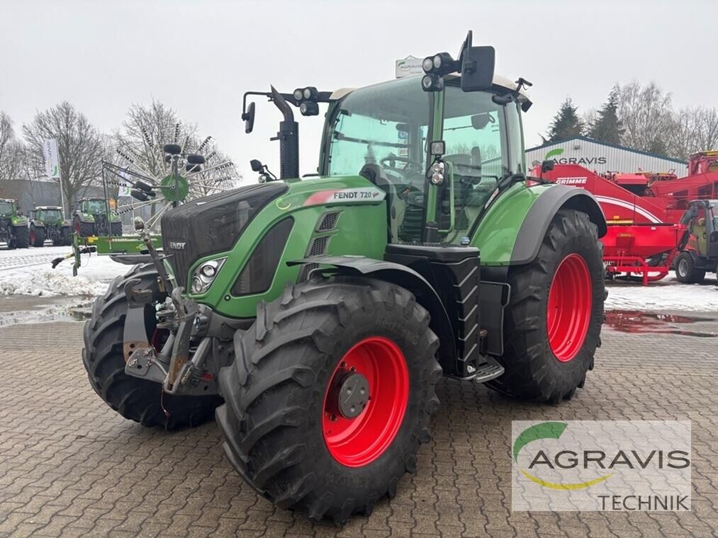 Fendt 720 Vario S4 Profi Plus traktor točkaš