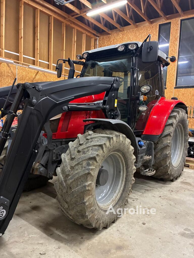 Prodaje se Massey Ferguson 5713SL traktor točkaš na aukciji
