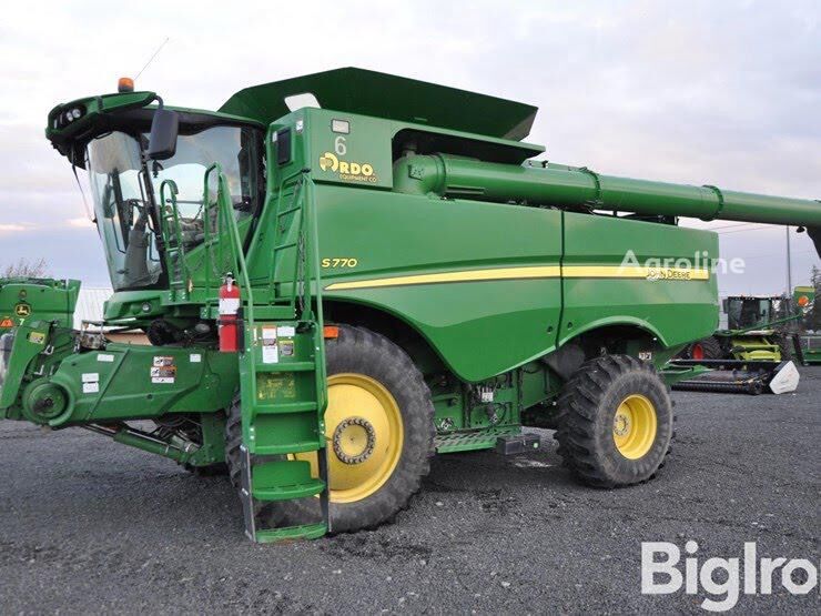 John Deere S770 kombajn za žito