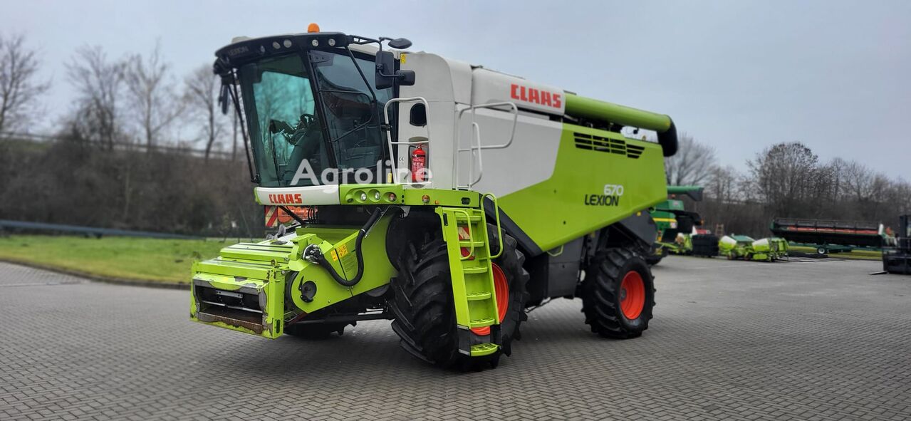 Claas Lexion 670 + V930 kombajn za žito