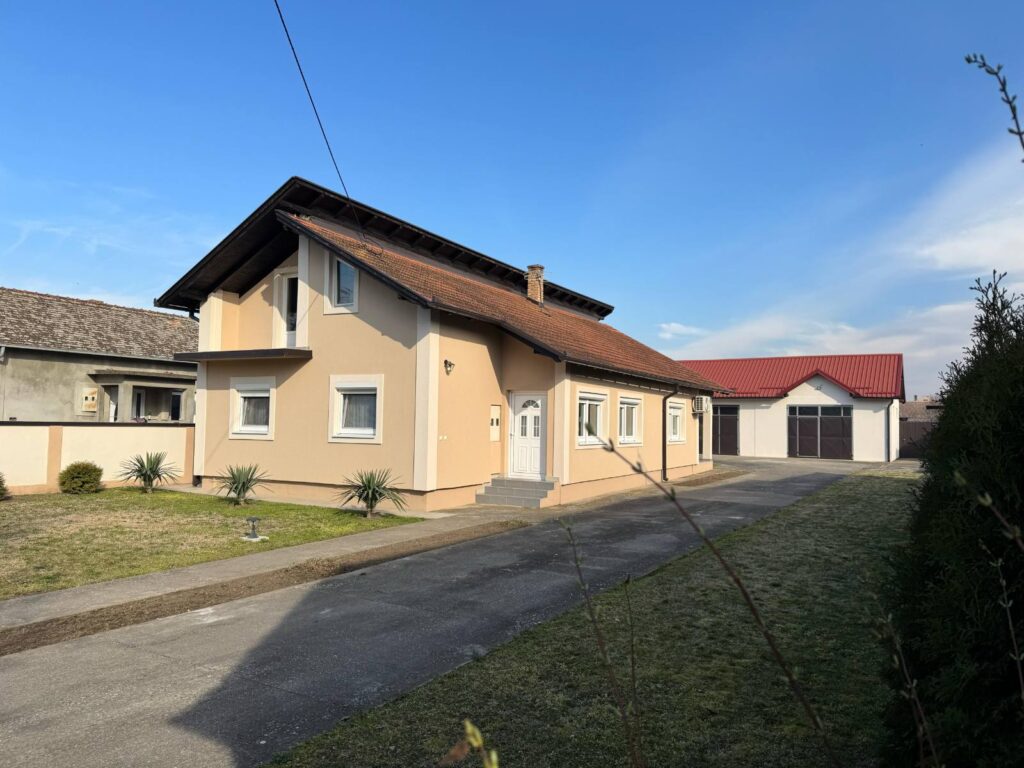 Prodajem kucu u Kukujevcima-Šid