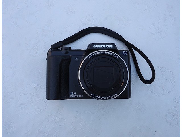 MEDION digital camera16 MP `3 `/30 LCD 24x optical Zum!