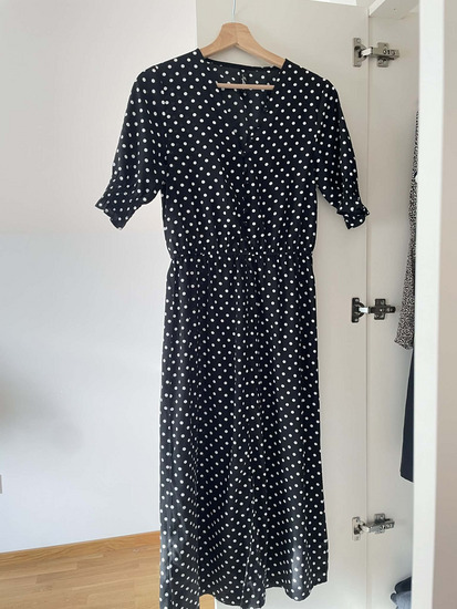 Asos Tufnasta polka dot haljina