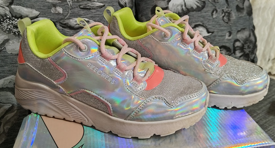 SKECHERS UNO LITE - METALLIC