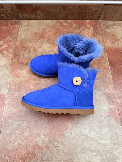 UGG mini bailey button