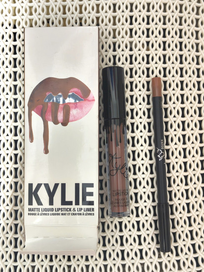 KYLIE MATTE LIPSTICK, LIP LINER NOVO