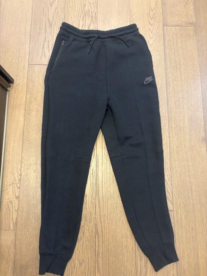 Tech fleece deciji original novo