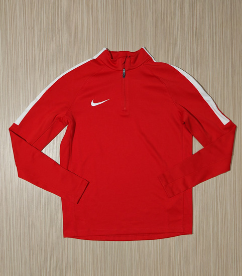 Nike Dri-Fit sportski duks vel. 147-158