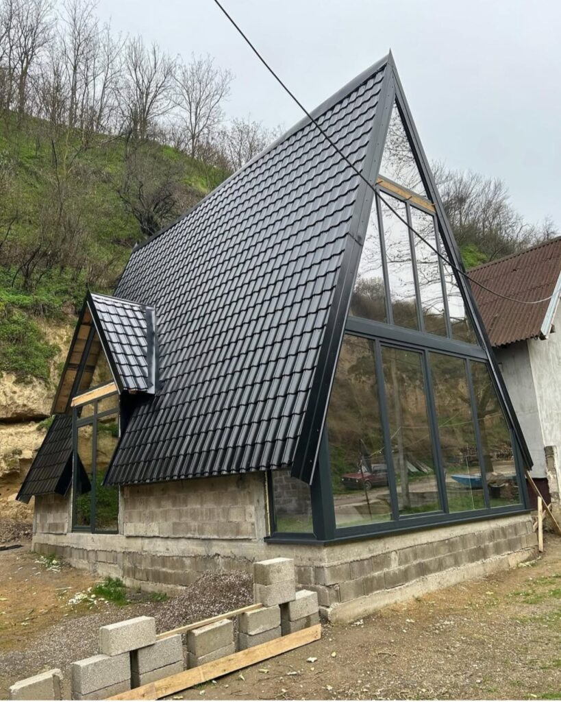 Alpska kuca u Surduku pored Dunava