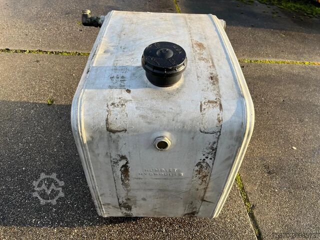 Rezervoar za gorivo
DAF Hydrauliek tank L70 B50 H62