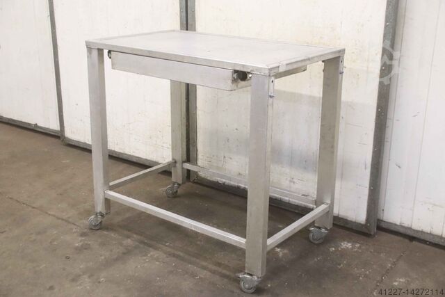 Radionica trolejbusa
Alu 1030/610/H980 mm