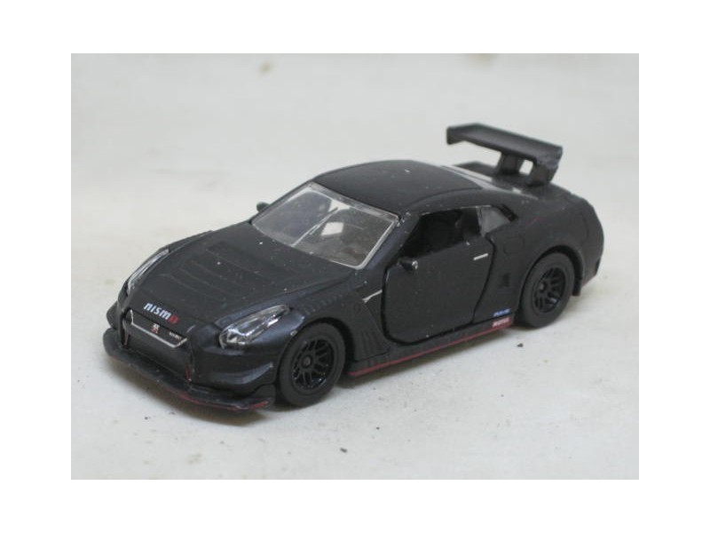 majorette nissan GT-R