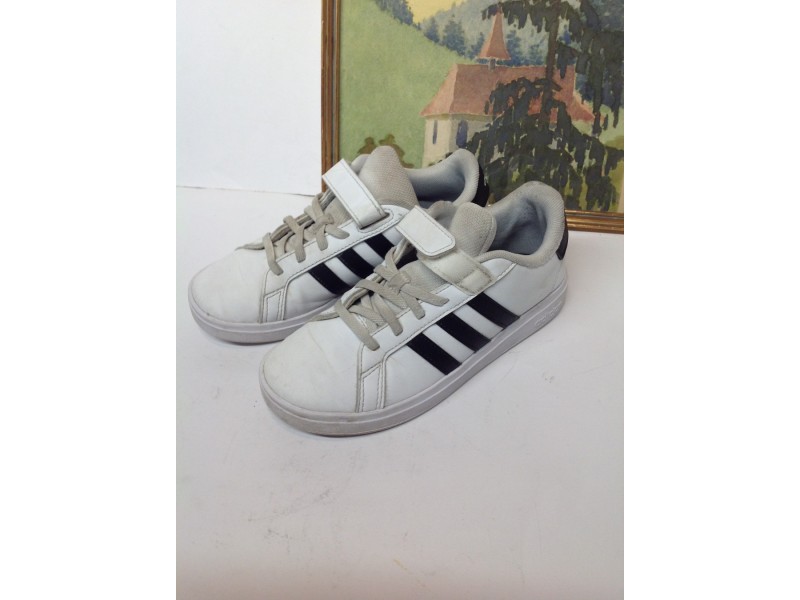 Original adidas grand court patike br. 35