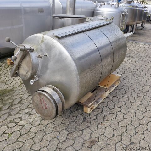 Rezervoar od 1200 litara od V2A inox sa propelerskim mešačem
9097
