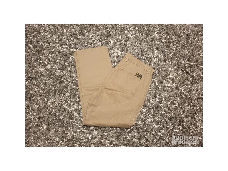Zara pantalone nekoriscene