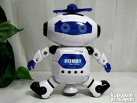 Muzička igračka robot koji pleše