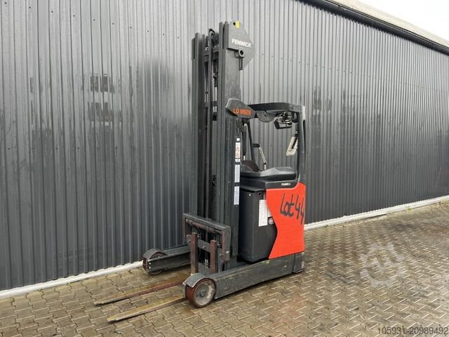 Reach truck
Linde R14SN