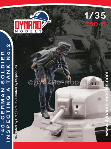 Dynamo-Models 35041 '40 - German Soldier Inspecting A Tank No.2