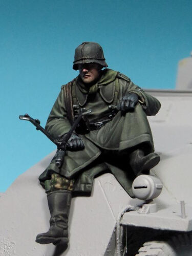 The Bodi Miniatures 35224 German WWII Waffen SS Half-truck Rider for Sd.Kfz. 251 No.6