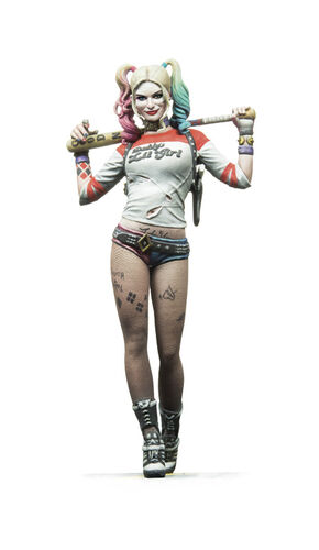 Andrea Miniatures UD32F001 Upside Down - Daddys Lil Girl (Harley Quinn)