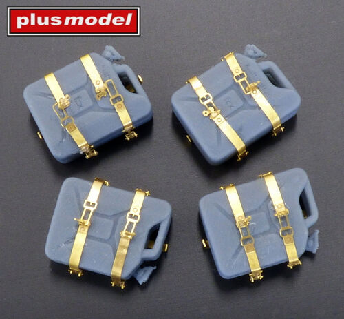 Plus Model DP3076 Canisters with Holders for Sd.Kfz. 234