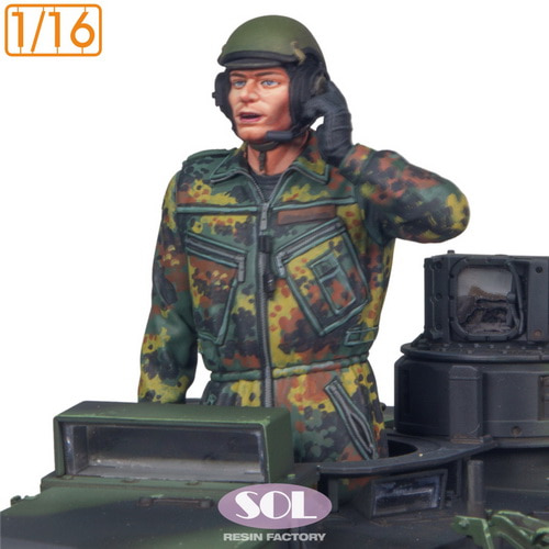 SOLMODEL MM922 Bundeswehr Tank Commander II for Leopard 2A7