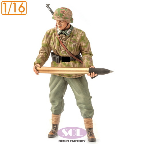 SOLMODEL MM888 German WWII Field Artillery - Loader No.2