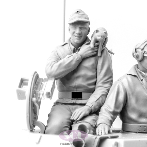 SOLMODEL MM757 German WWII Sd.Kfz. 234/2 Crew No.1 (3D-Printed)