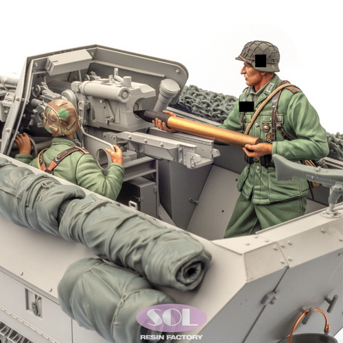 SOLMODEL MM826 German WWII Sd.Kfz.251/22 Crew (2 Figures / 3D-Printed)