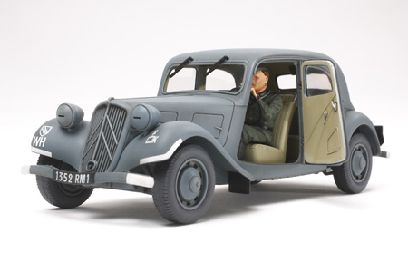Tamiya 35301 Citroen Traction 11CV - Staff Car