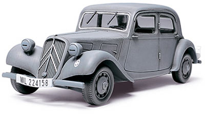 Tamiya 32517 Citroen 11CV