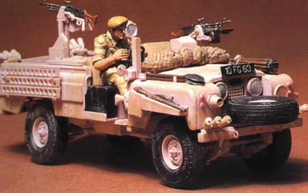 Tamiya 35076 British SAS Pink Panther Land Rover