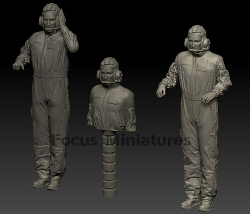 FOCUS MINIATURES 3545 Modern Polish Tank Crew for Leopard 2 A4 / A5 (2 Figures and 1 Half-figure)