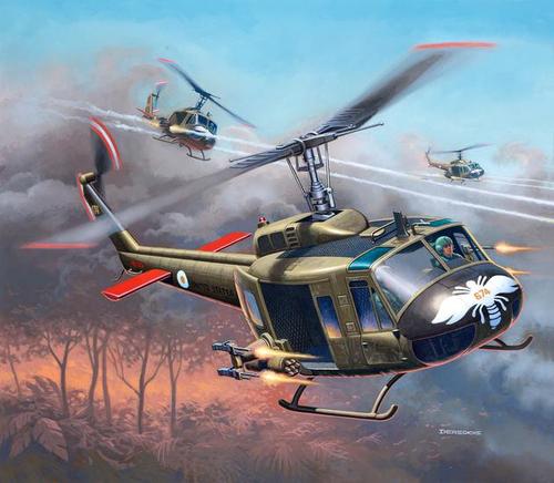 Revell 04983 Bell UH-1H Gunship