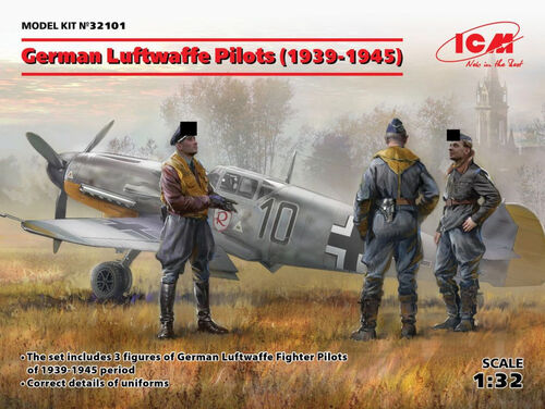 ICM 32101 German Luftwaffe Pilots (1939-1945) (3 figures)