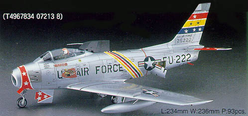Hasegawa PT13 F-86F-30 Sabre USAF