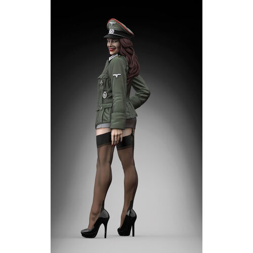 Royal Model di R. Reale 873 German WWII Officer Girl (3D-printed)