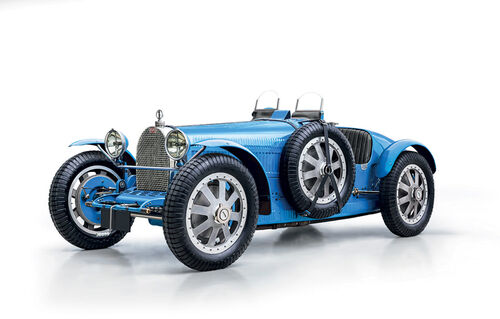 Italeri 4713 Bugatti Type35B Roadster