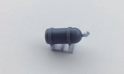 Yamamoto Model Parts TUN3S Butla z nitro na stojaku