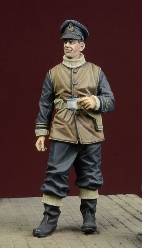 D-DAY miniature studio 35032 Royal Navy Officer 1939-45