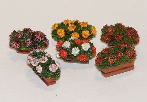 Plus Model 377 Flowers in boxes