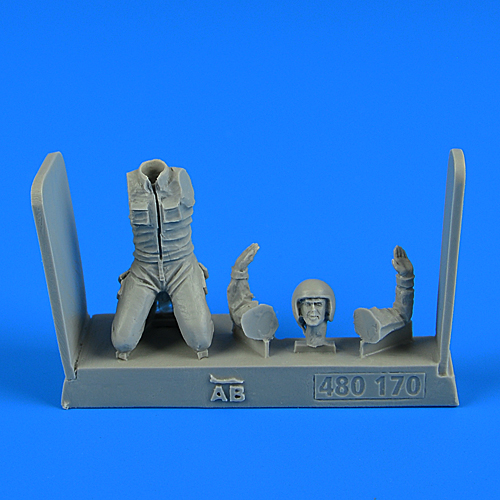 Aerobonus 480170 Warsaw Pact Aircraft Mechanic - part 6 Figurines