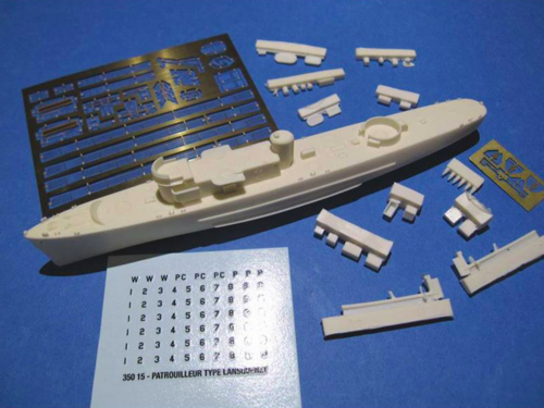 L'Arsenal 2.0 35015 WWII 173 foot Patrol Craft PC