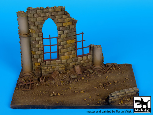 Black Dog D72016 Cathedral ruin base