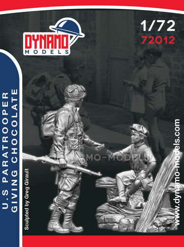 Dynamo-Models 72012 U.S. Paratrooper Giving Chocolate