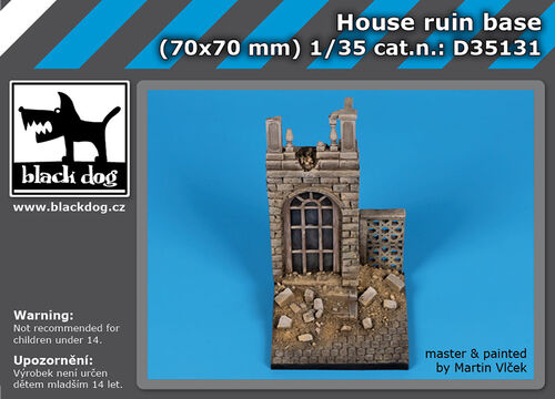 Black Dog D35131 House Ruin Base (70x70mm)