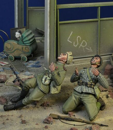 D-DAY miniature studio 35179 Soviet Troopers killed in Action, Berlin 1945