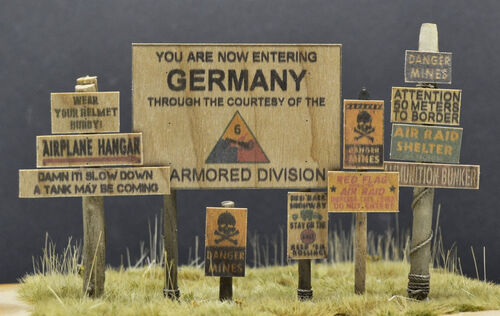 Reality in Scale 35253 Real Wooden Signs WWII USA Set 1 (signs printed on real wood & 6 resin poles)