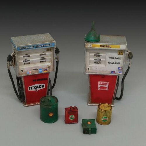 Royal Model di R. Reale 901 Modern gas pumps