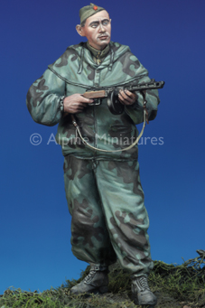 DISCONTINUED Alpine Miniatures 35128 WW2 Russian Scout #2
